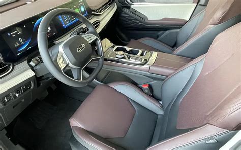 Rent Famous Jac Js6 In Dubai Mala Rent A Car