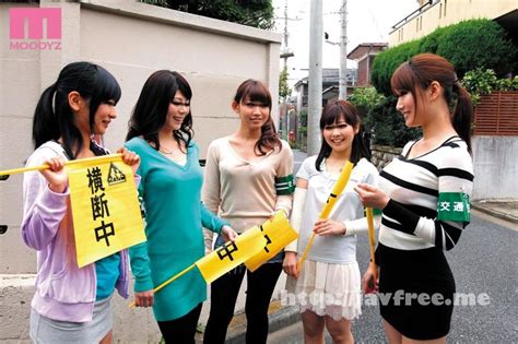 [mimu 013] 「子供会の役員で仲良くなったママ友よ。」と妻が連れてきたのが全員僕の元カノ！ High Quality Jav