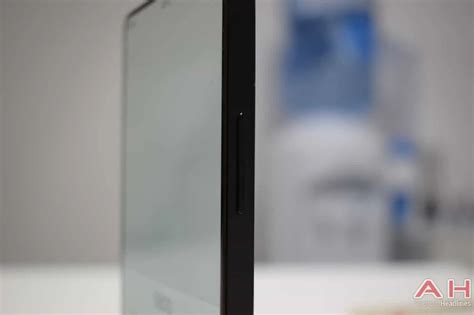 Hands On With The Bezel Less Vivo Apex Concept Smartphone Mwc