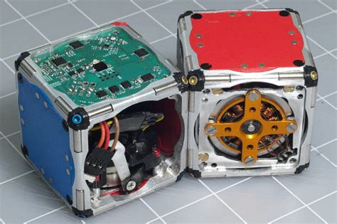 Mits Self Assembling Robots The Building Blocks Of The Future