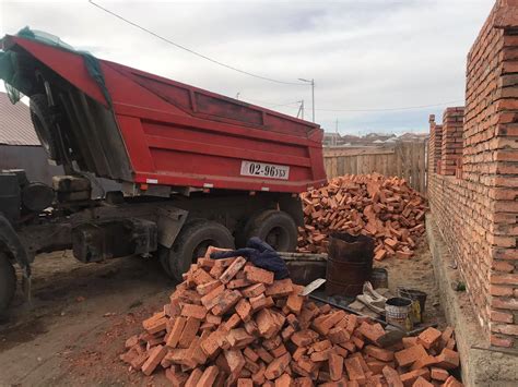 Б Ержан захиралтай Налайх дүүргийн залуучуудын холбоо Facebook