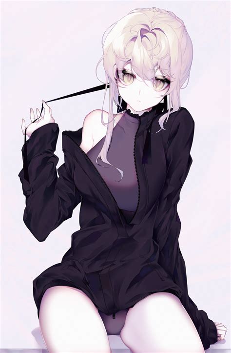 Artoria Pendragon And Saber Alter Fate And 2 More Drawn By Harin 0