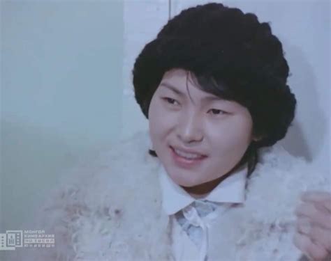 “Би чамд хайртай” гийн Үрлээгийн гурван охин хамтдаа тэмцээнд орж урласан биеэ гайхуулжээ ТАС МН