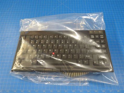 1995 Ibm Model Black M4 1 Keyboard With Trackpoint 84g6288 8 21 95 Clickykeyboards