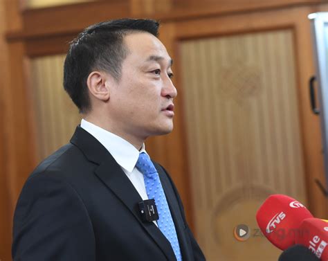 Д Амарбаясгалан Л Оюун Эрдэнэ бид хоёр эрх мэдлийн төлөө тэмцэлдэх ямар ч учир шалтгаан байхгүй