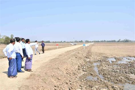 နေပြည်တော်ကောင်စီအဖွဲ့ဝင် ဦးမြင့်စိုးနှင့် ဦးအောင်ခိုင်ဆွေ တပ်ကုန်းမြို့နယ်တွင် စနစ်ကျ လယ်မြေဖော