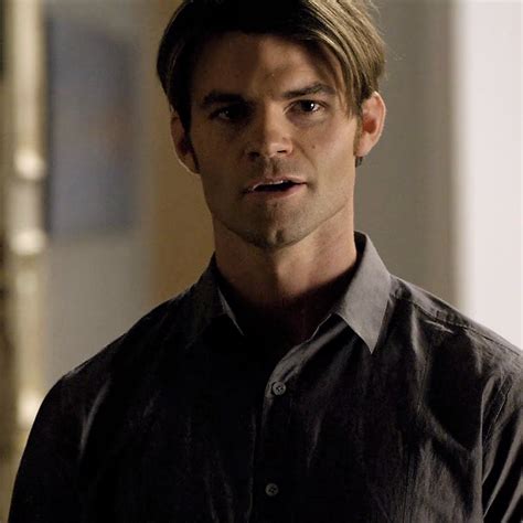 Elijah Crónicas Vampíricas Hombres Hermosos Hombres