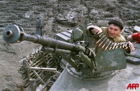 DShK DShKM大口径机枪图册 360百科