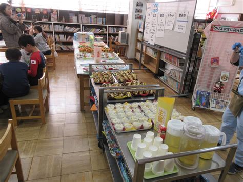 6年生 卒業バイキング給食