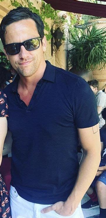 Pin By Chiara Lo Presti On Ross Mccall Ross Mccall Rayban Wayfarer Mens Sunglasses