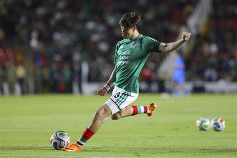 Borussia Dortmund Eye Mexican Starlet Armando González Get German