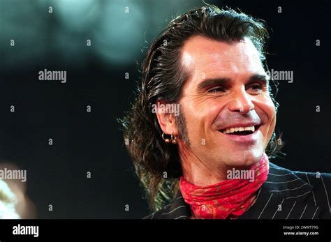 Verona Italy 18 09 2004 Piero Pelù Italian Singer During The Television Show “festivalbar 2004