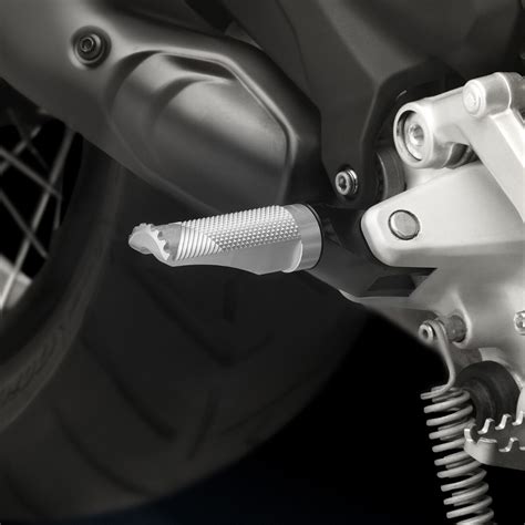 Motovation Usa Parts And Accessories Rizoma Pe725b Rider Footpeg