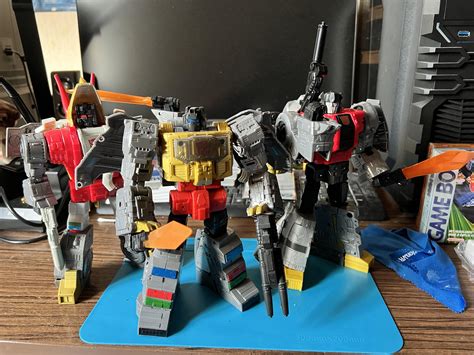 Dinobots R Transformers