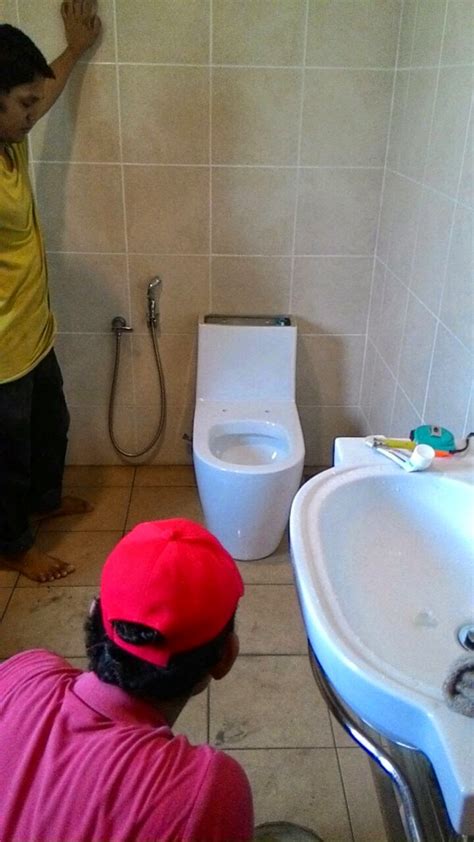 Tandas Duduk Rosak