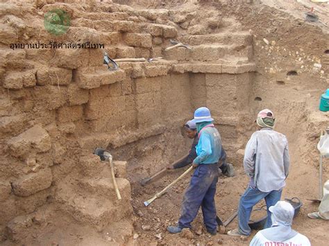 เปิดภาพประวัติศาสตร์ เขาคลังนอก เมืองโบราณศรีเทพ ช่วงขุดค้น ปี 2551