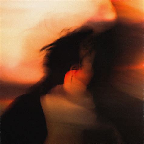 Masquerade ‑ 曲・歌詞：midnight Hour Spotify