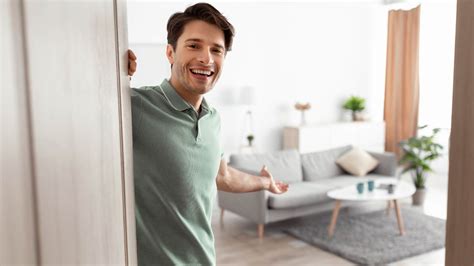 11 Things Type A People Notice When They Walk Into Someone S Home For The First Time YourTango