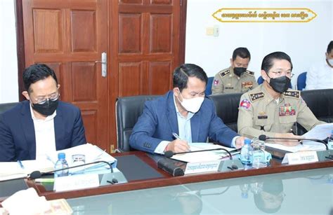 នាយឧត្តមសេនីយ៍សន្តិបណ្ឌិត នេត សាវឿន