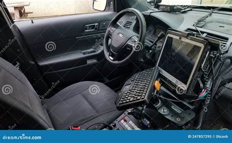 Inside Police Car The Hybrid Patrol Car Police Magazine