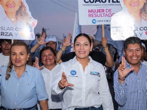 Cumple Lupita Cuautle Con Su Sexto Cierre De Campaña En La Colonia