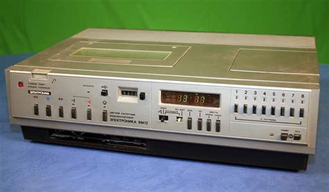 Кассетный видеомагнитофон Электроника ВМ 12