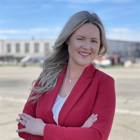 Megan Evers Director Charters And Business Development Canadian North Linkedin