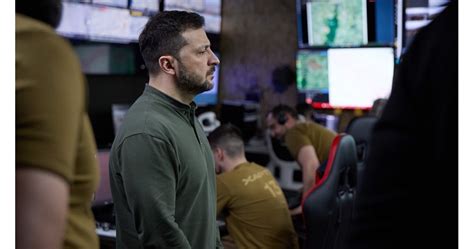 Зеленски за обявеното от Путин примирие Нов опит да си играе с човешките животи