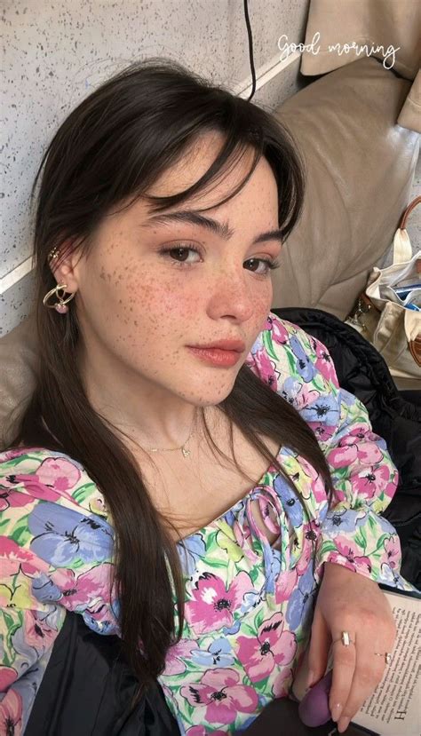 Pin By Violetta Ivanova On Derya Pınar Ak Really Pretty Girl