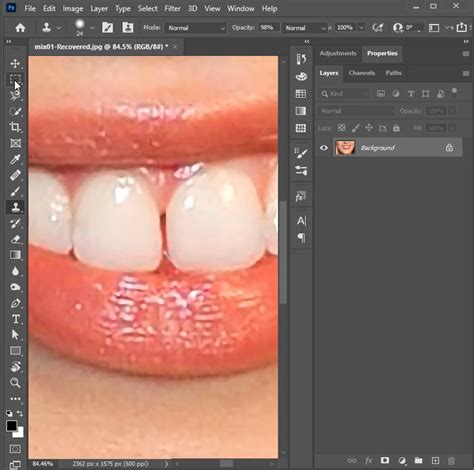 چطوری با فتوشاپ دندان ها را مرتب کنیم؟ پر کردن فاصله دندان ها در فتوشاپ ادوب هلپر