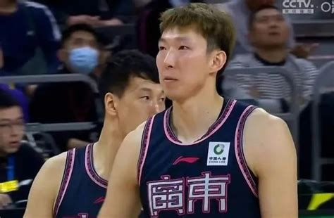 北控男篮跟广东队打到加时只输了3分，进步肉眼可见不容小觑东方体育