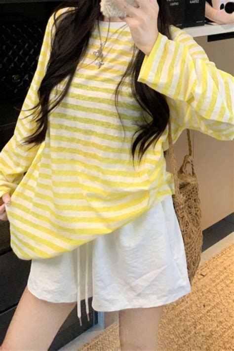 핑크프릴 티뉴 스트라이프 라운드넥 긴팔 루즈핏 티셔츠