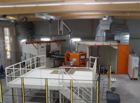 Rotational And Slush Molding Machines Manufacturer