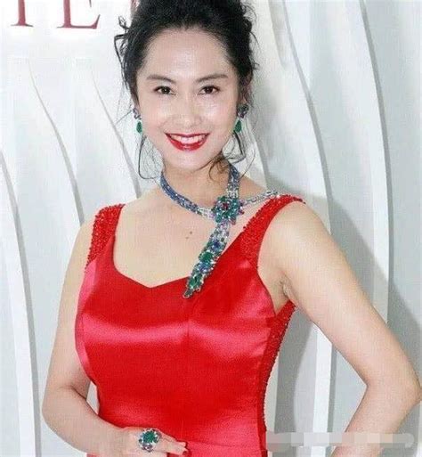 46歲朱茵再次露面，身材豐潤完美，網友：嫁給黃貫中的確沒錯 每日頭條