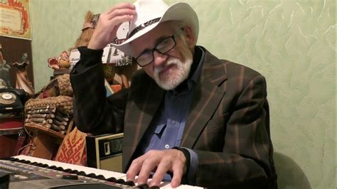 КАК ПРЕКРАСЕН ЭТОТ МИР ЭЛЕГИЧЕСКАЯ ФАНТАЗИЯ Ф В ГИНЗБУРГА НА МУЗЫКУ Д ТУХМАНОВА Youtube