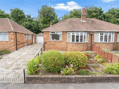 2 Bed Semi Detached House For Sale In High Moor Crescent Moortown