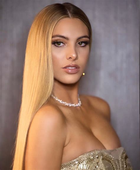 Cleavage Scrolller