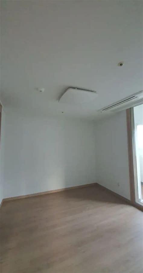 사전에와서꼼꼼하게현장체크해주세요 누수흔적부분까지많은조언받았습니다 강추드려요 숨고 숨은고수