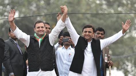 Rahul Gandhi Akhilesh Prepare Ground For Possible Grand Alliance In