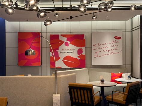 팝업스토어 Emcom