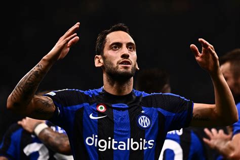 Hakan Calhanoglu “i Want To Stay At Inter Milan Great Players Like