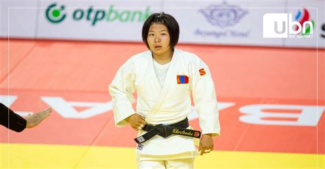 Б Нармандах Б Хорлоодой нар Эмиратын төлөөх анхны барилдаанаа Душанбед хийнэ