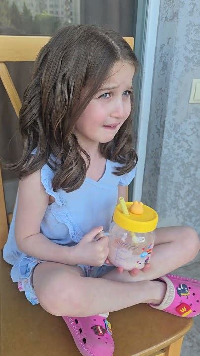 აქ მამას სიგარეტის კვამლი აწუხებს და სამართლიანადაც აპროტესტებს ] ნუცა Youtube