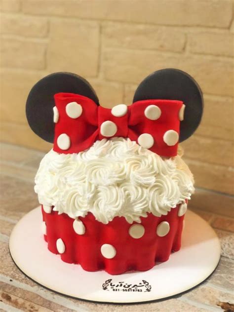 ۱۷ مدل کیک تولد میکی موس دخترانه و پسرانه ستاره