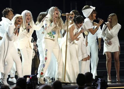 Kesha Delivers Powerful Grammy Performance Of Praying In Nod To Metoo
