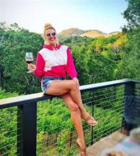 Amanda Balionis Wiki