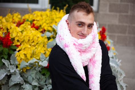 How To Use Loopy Yarn Knot Bad