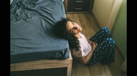 Perimenopause Menopause Symptoms Hot Flashes Clots Cramps Mood