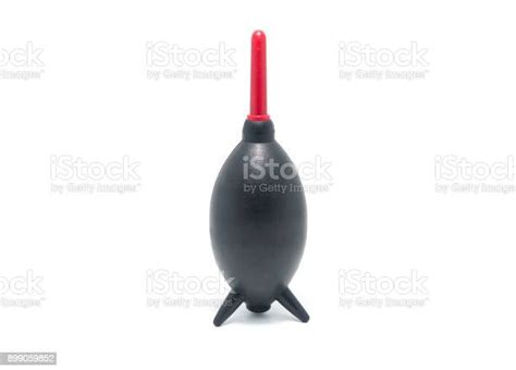 실리콘 송풍기 또는 고무 공기 펌프 먼지 청소기 카메라와 렌즈 흰색 배경에서와 격리에 대 한 개념에 대한 스톡 사진 및 기타 이미지 Istock