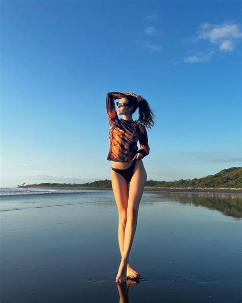 Vittoria Ceretti Nude With Flat Tits Photos The Fappening